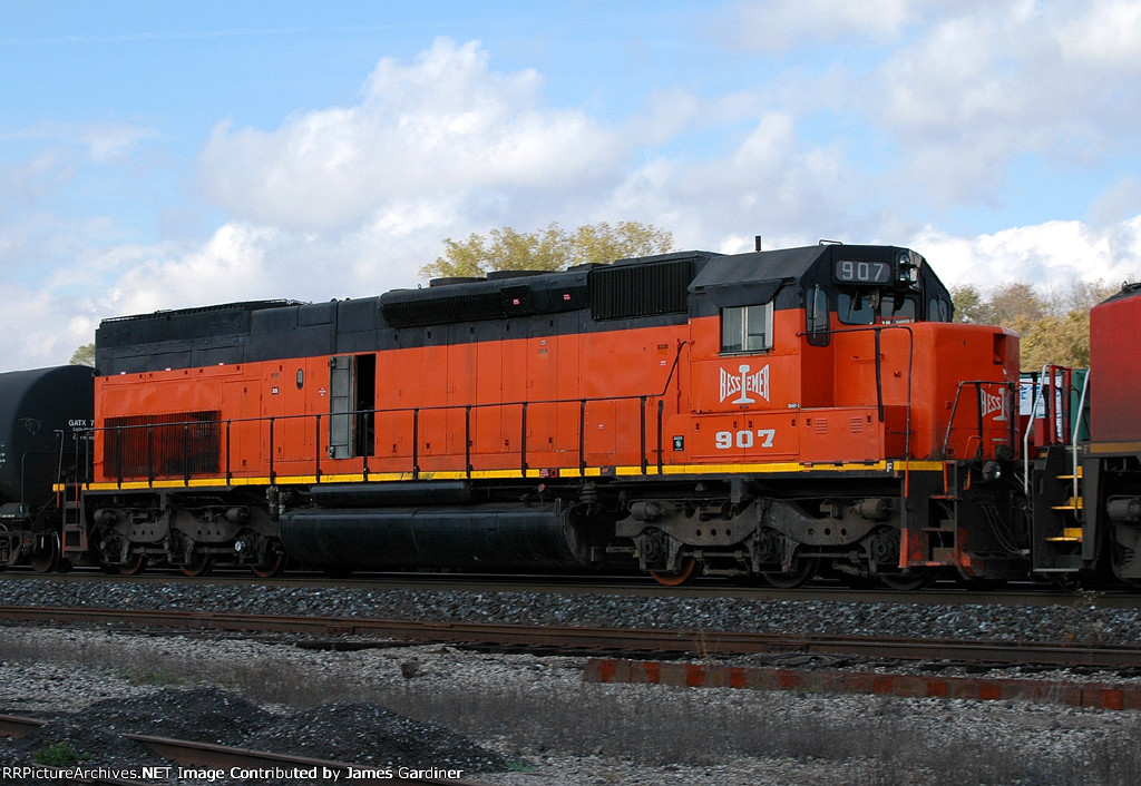 BLE 907 trailing on CN 384